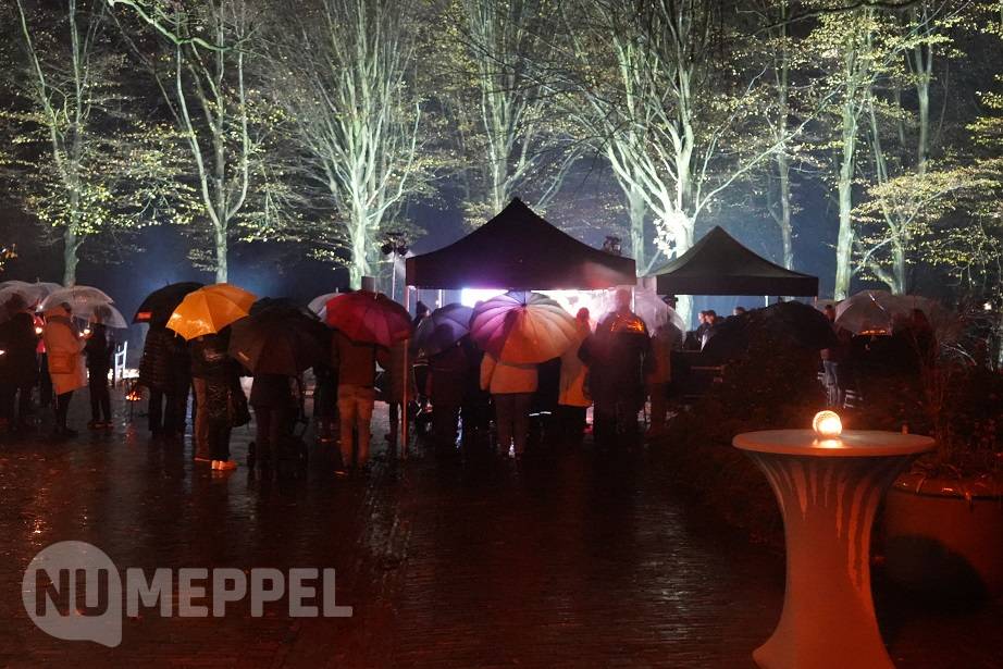 Wereldlichtjesdag op begraafplaats Meppel (Foto's) - Numeppel