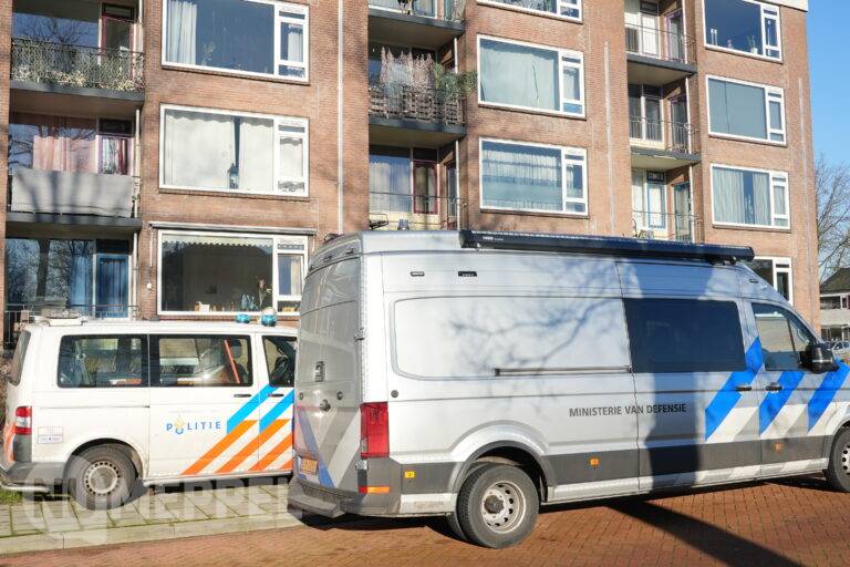 UPDATE: 24-jarige man aangehouden na vondst van wapens en explosieven in woning in Meppel ...