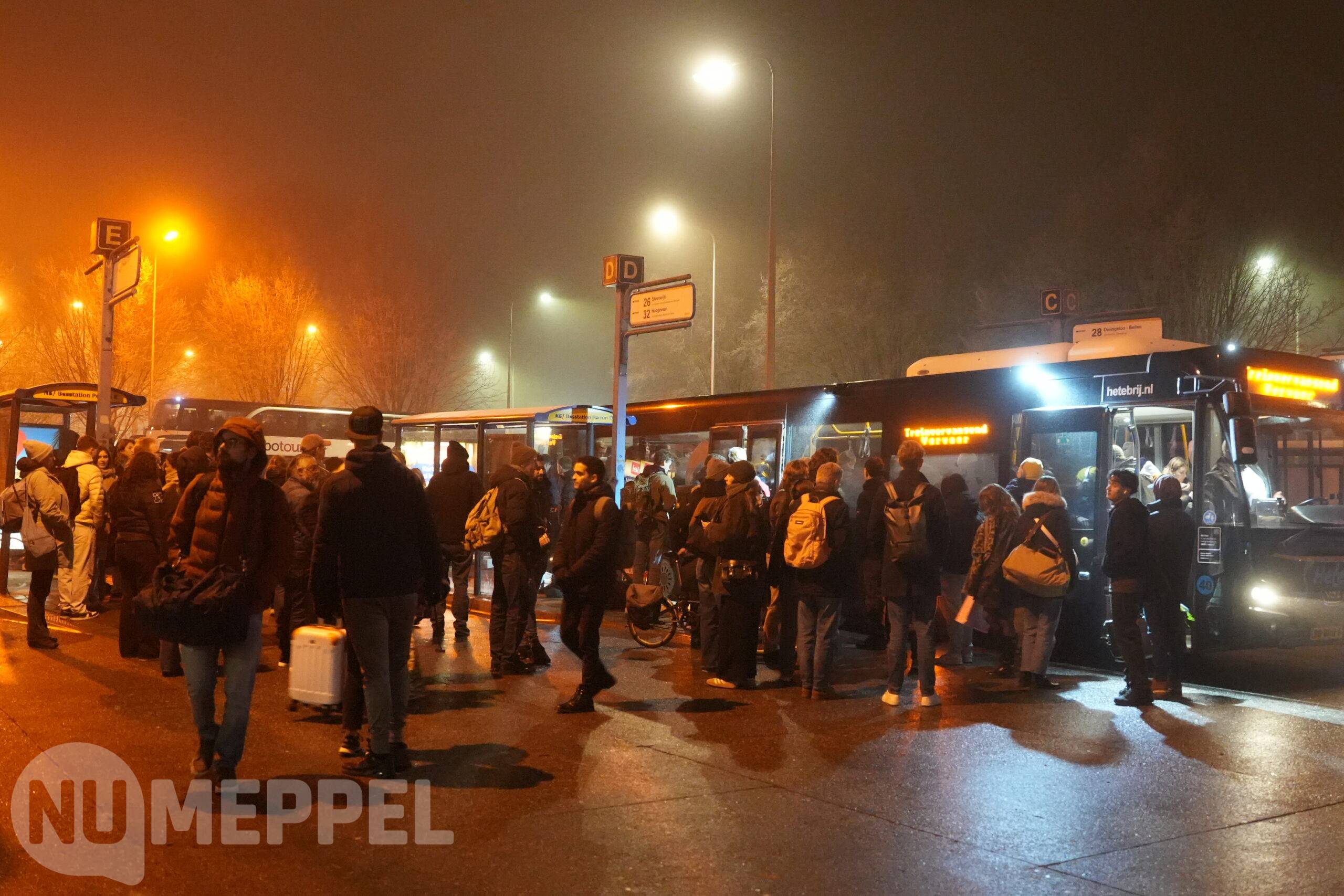 Grote drukte op station door aanrijding op spoor tussen Meppel en Zwolle - Numeppel