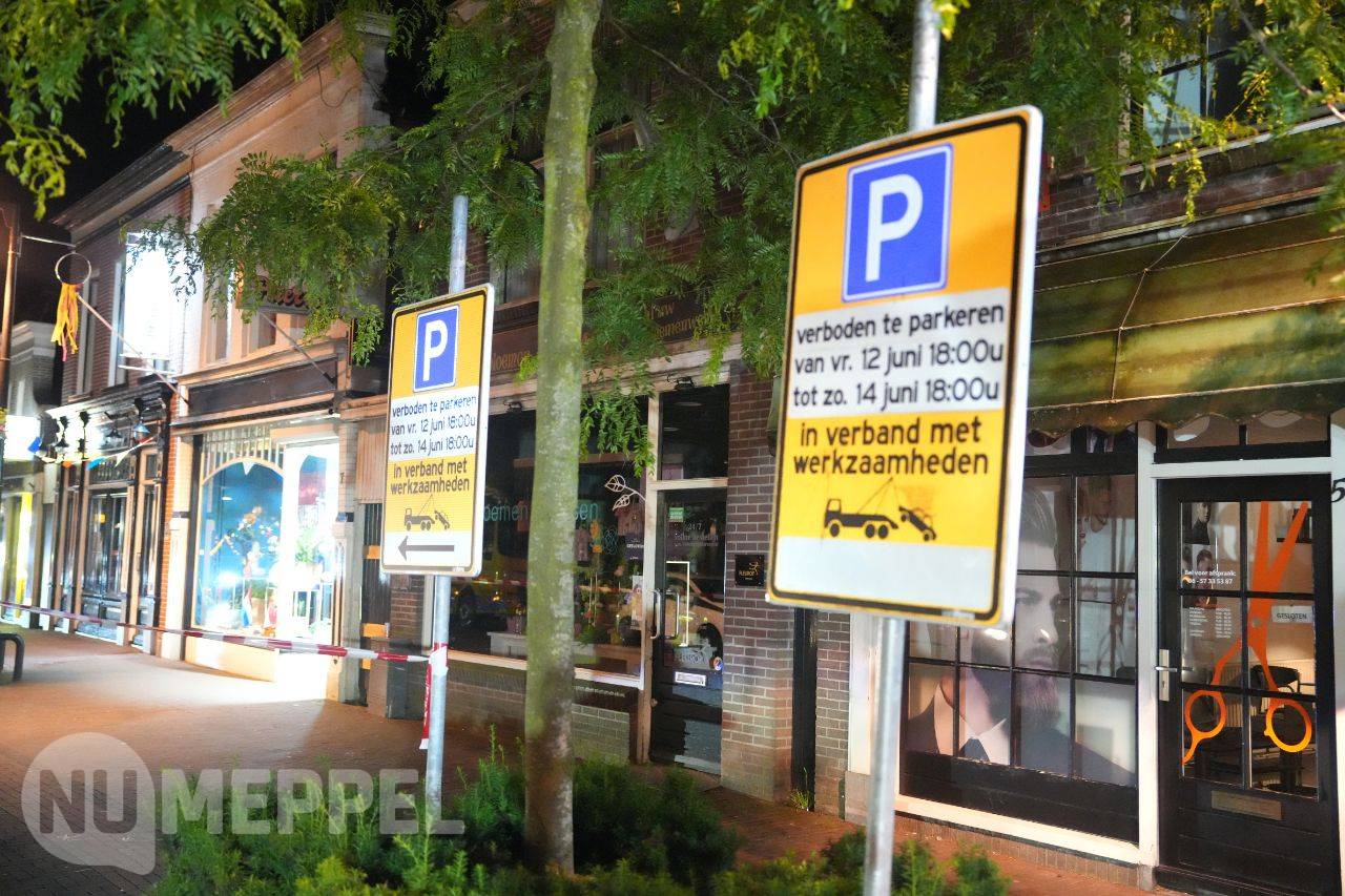 Meerdere auto's weggesleept tijdens Grachtenfestival in Meppel - Numeppel